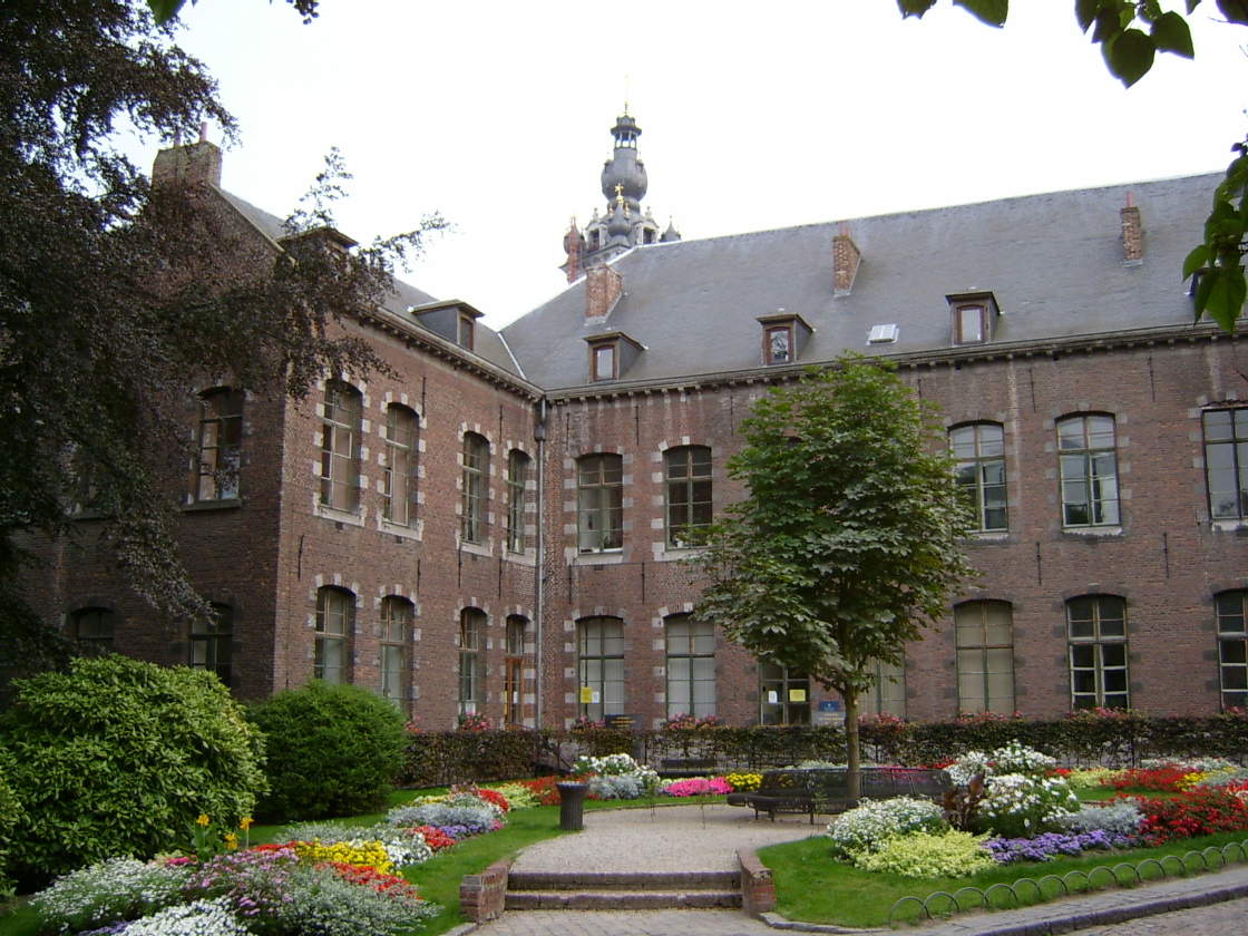 Hôtel de Ville et le Singe - Mons (commune)