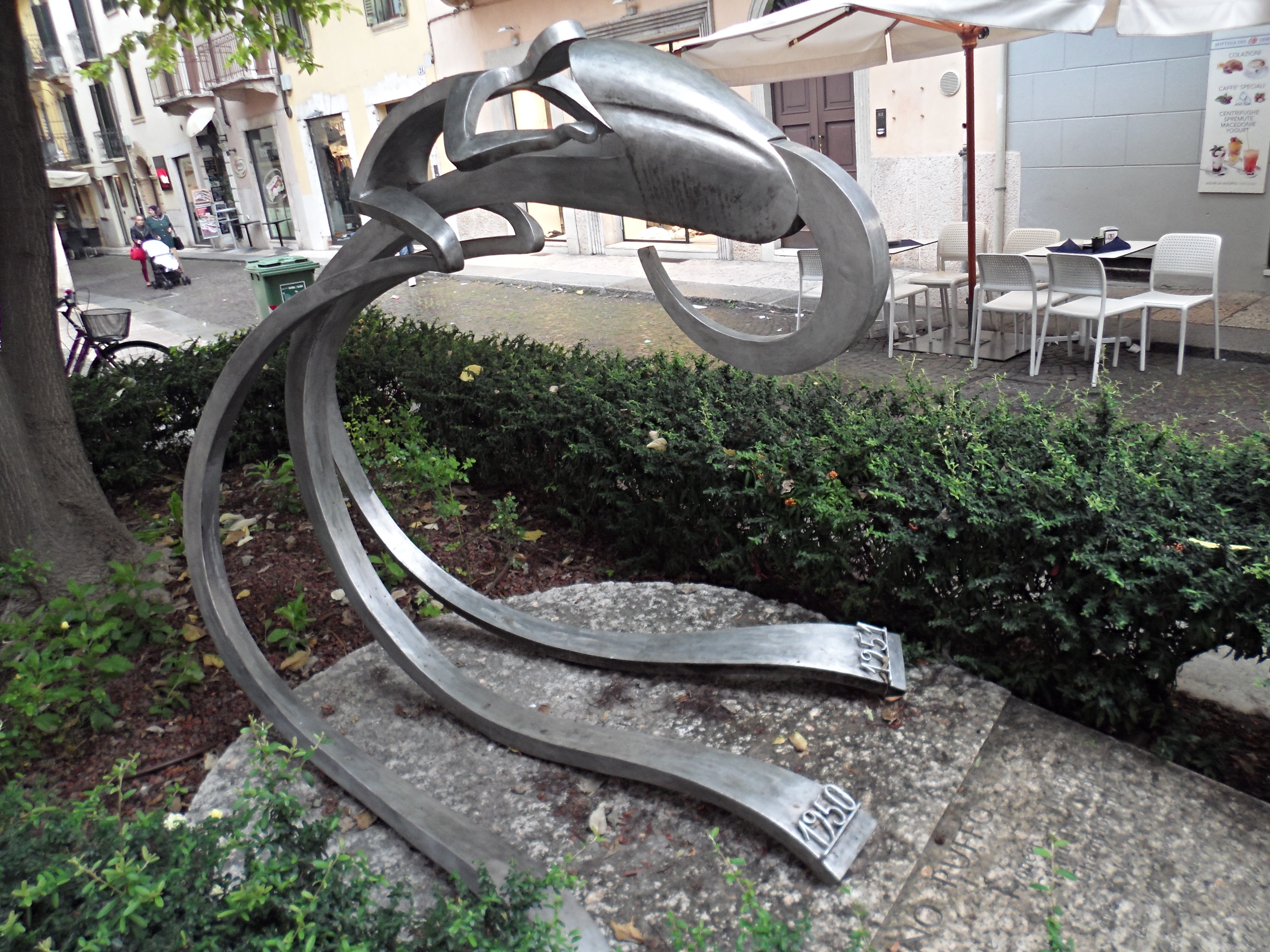 Monumento a Bruno Ruffo - Верона