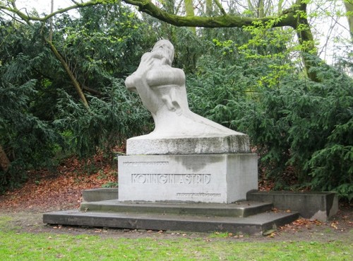 Monument Koningin Astrid - Antwerpen