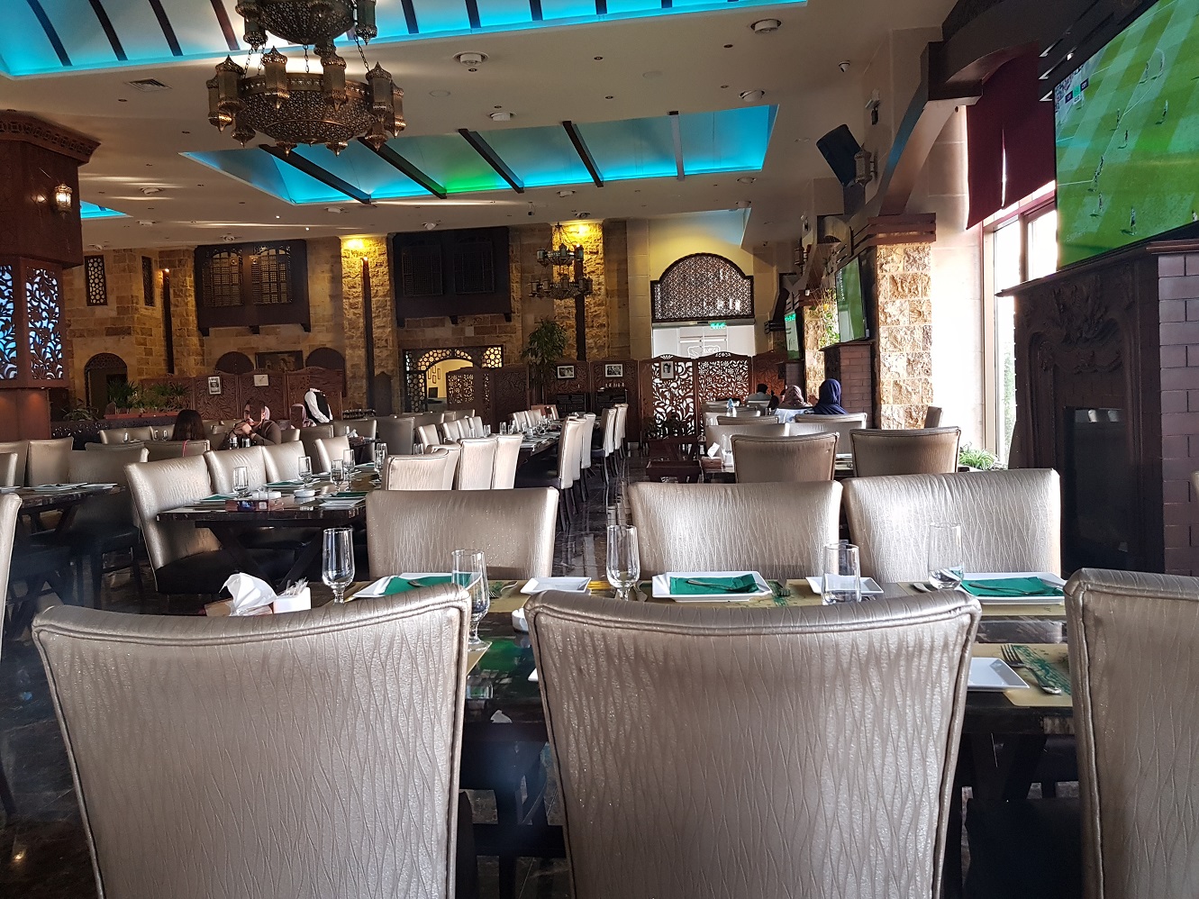 Zuwaddeh Resturant - Al Fuheis