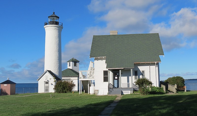 Tibbetts Point Lighthouse