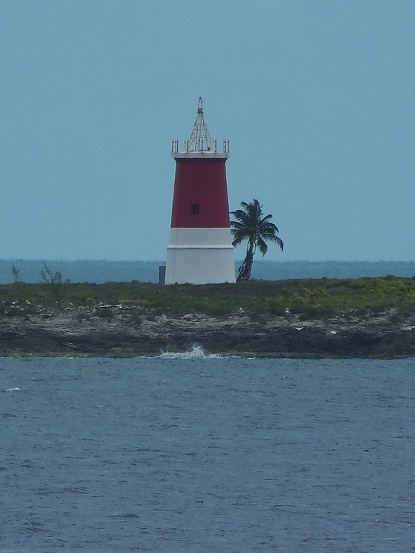 Gun Cay Lighthouse