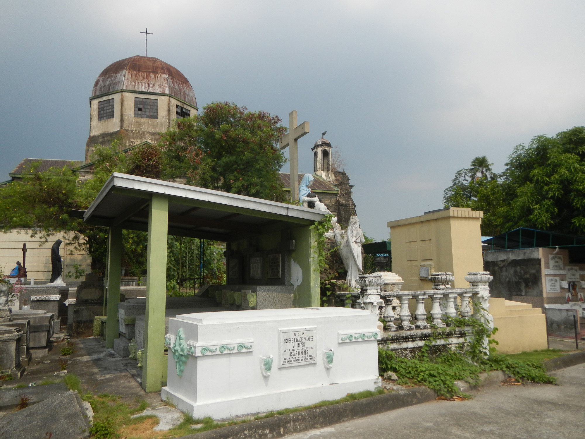 La Loma Catholic Cemetery - Caloocan City South