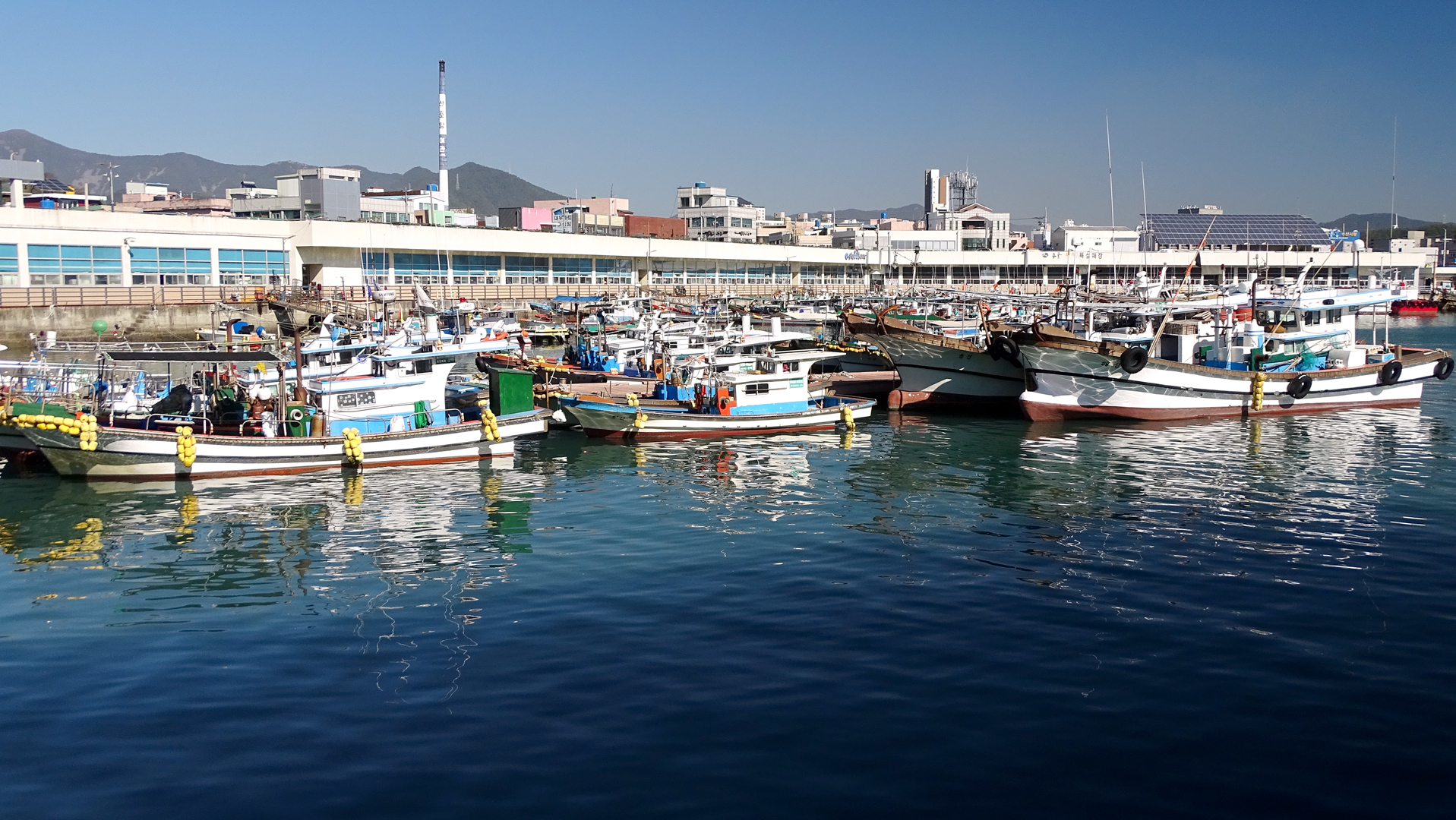 Samcheonpo Harbor - Sacheon