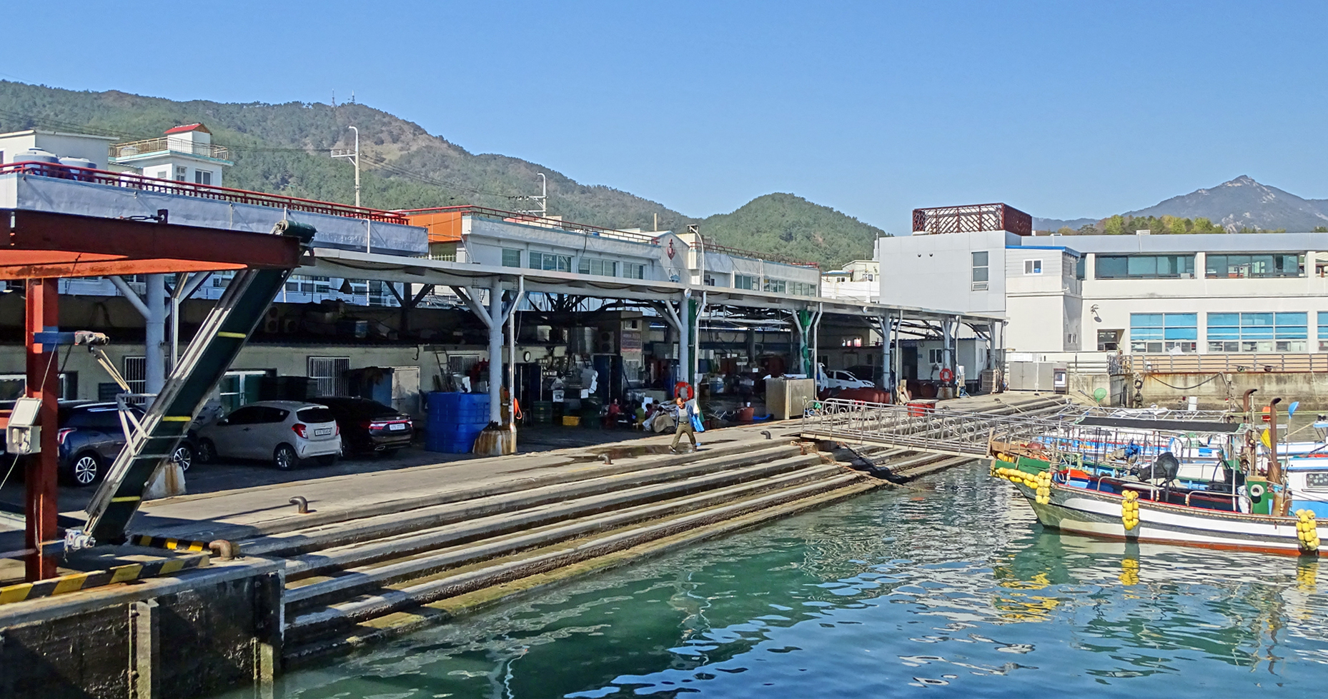 Samcheonpo Harbor - Sacheon