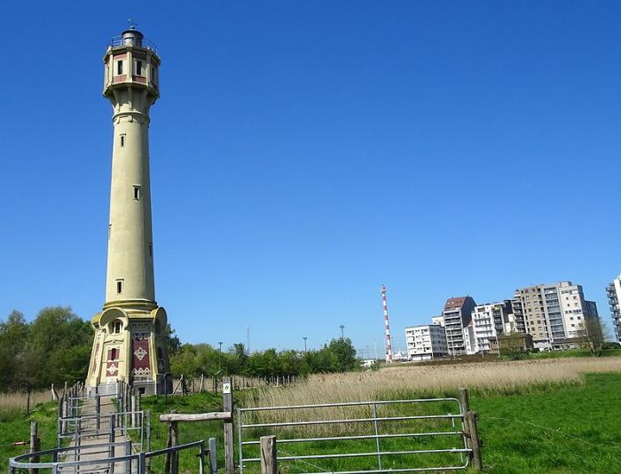Old Heist Rear Range Lighthouse - Heist
