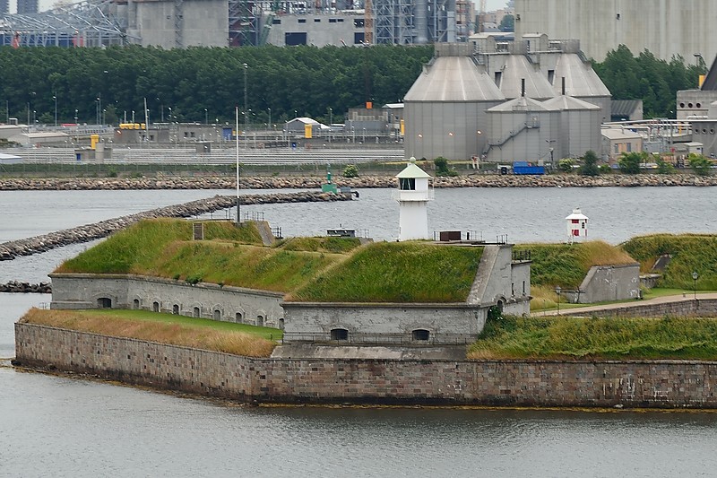 Trekroner (Three Crowns)