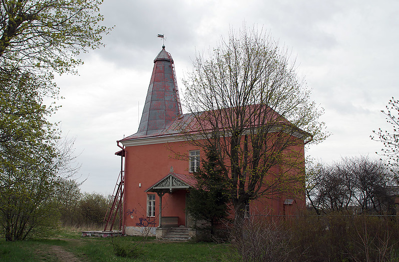 Tallinn Range Front Lighthouse - Tallinn