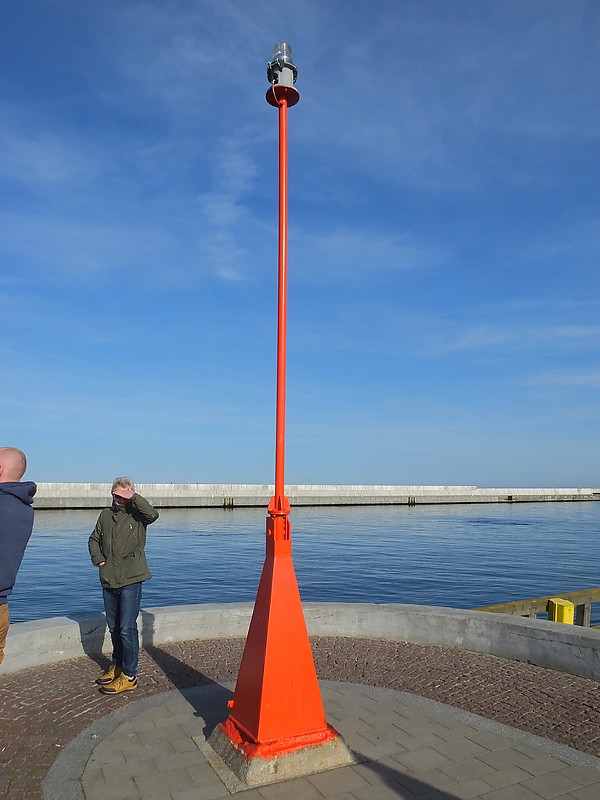 Southern Channel Pomeranian Quay N Corner light - Gdynia