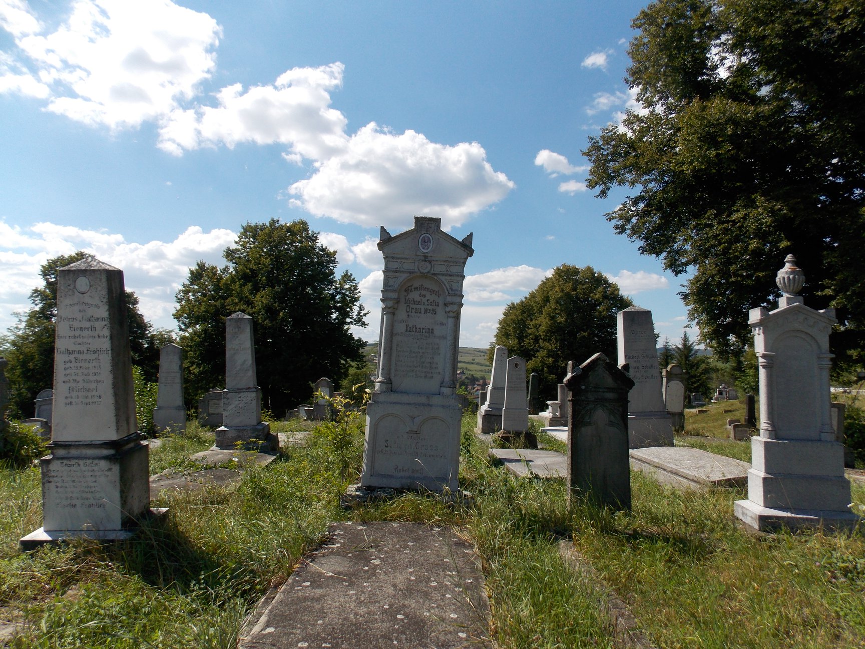 Lutheran cemetery - Vurpăr | green area, Roman Catholic cemetery