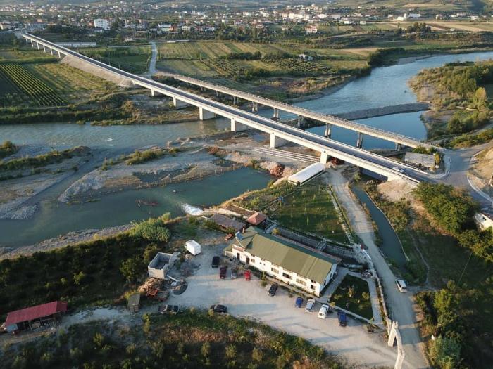 Taverna "Ura e Sulovës"