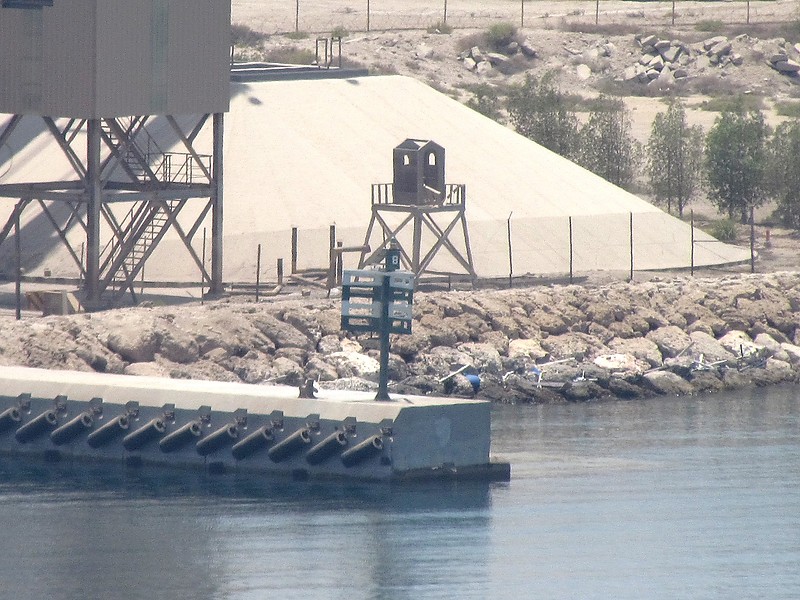 Dammam S8 Port Beacon light