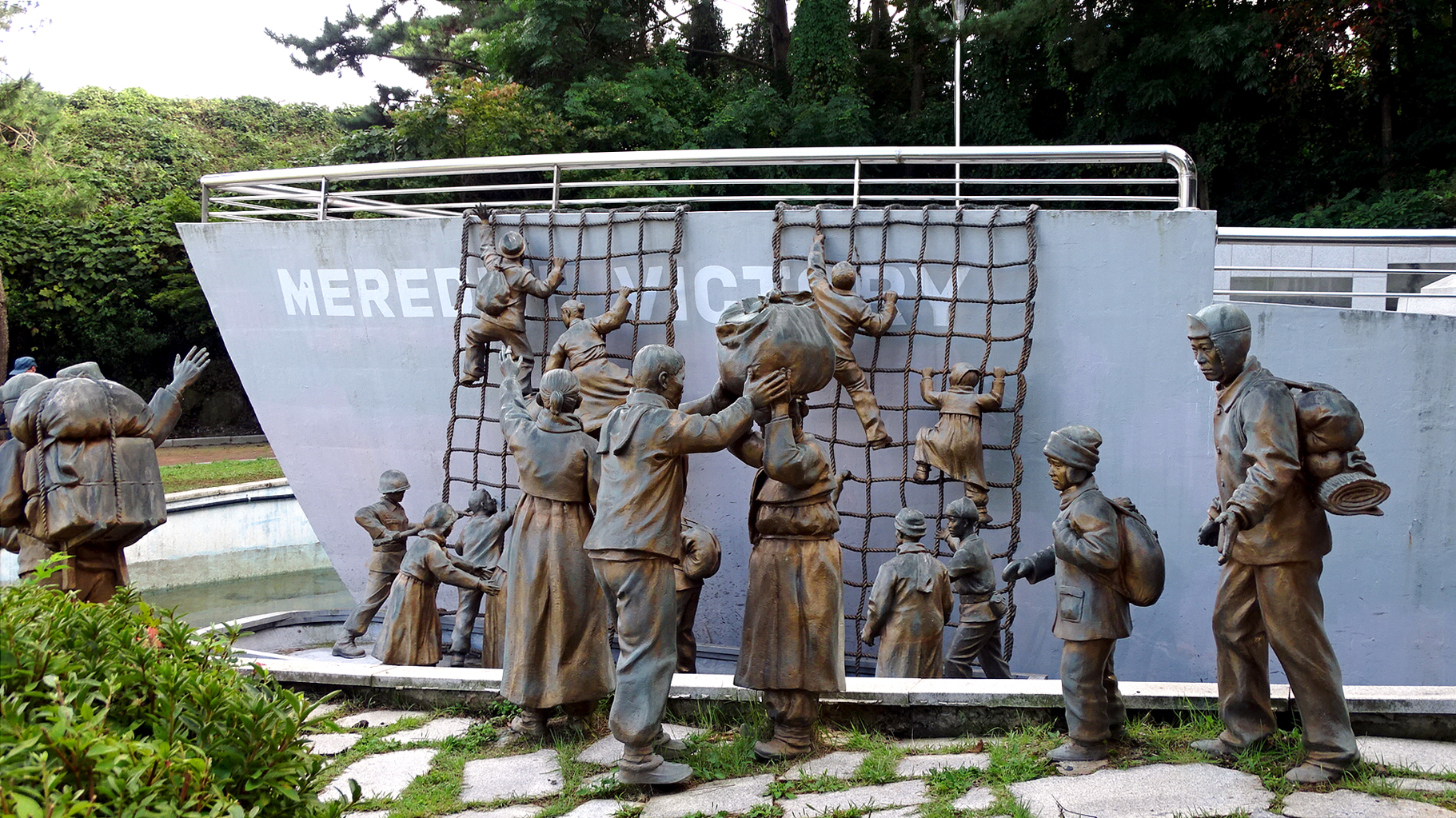 Monument of the Hung-nam Evacuation Operation Meredith Victory - Geoje