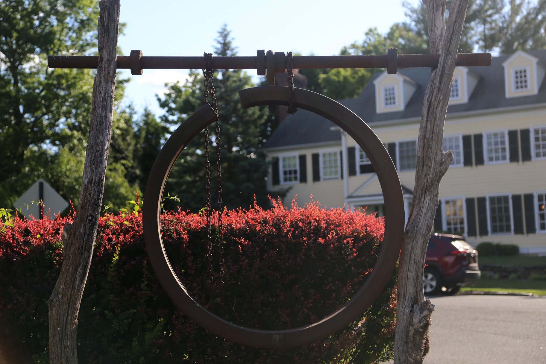 Plandome Fire Bell Memorial - Plandome, New York | cultural relic