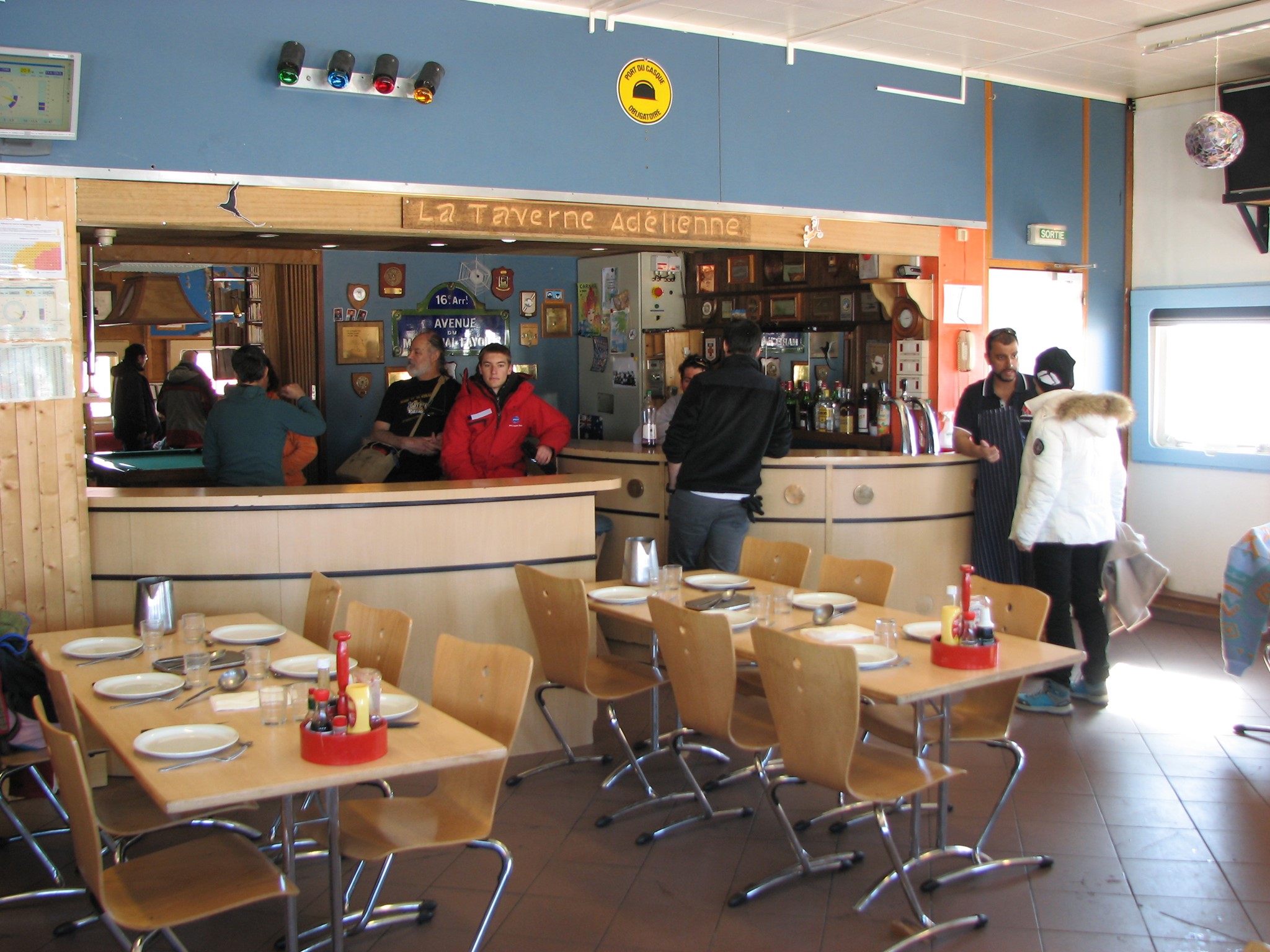 Dumont d'Urville Station (France)