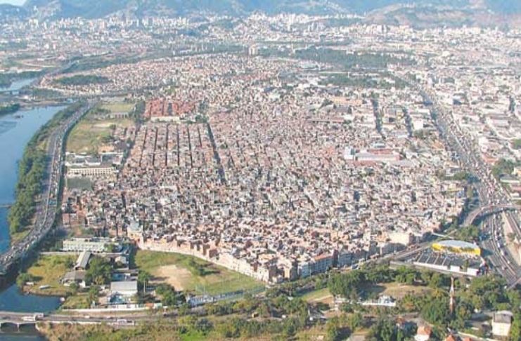 Complexo da Maré - Rio de Janeiro (English)