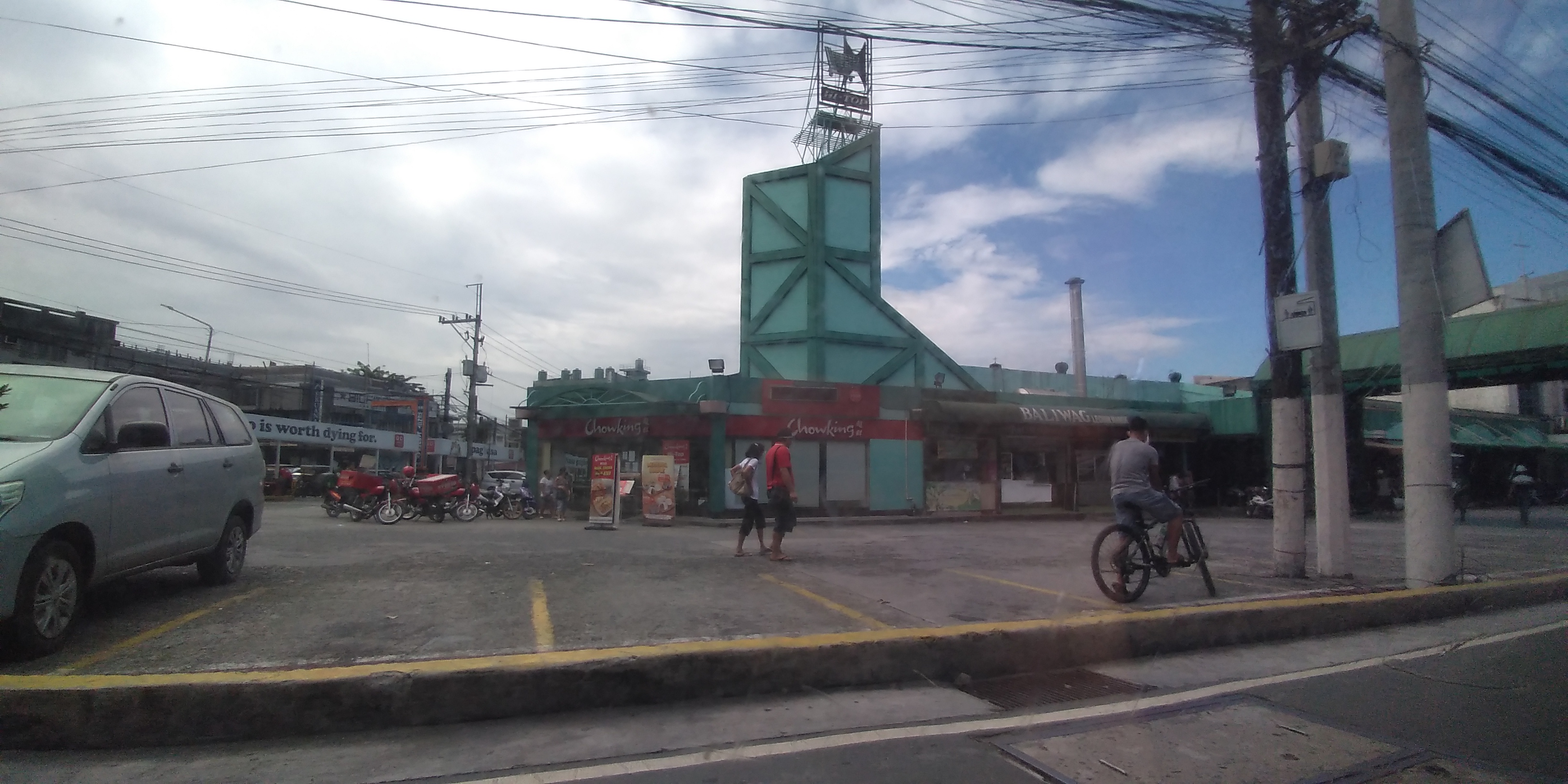 Hi-Top Supermarket - Quezon City