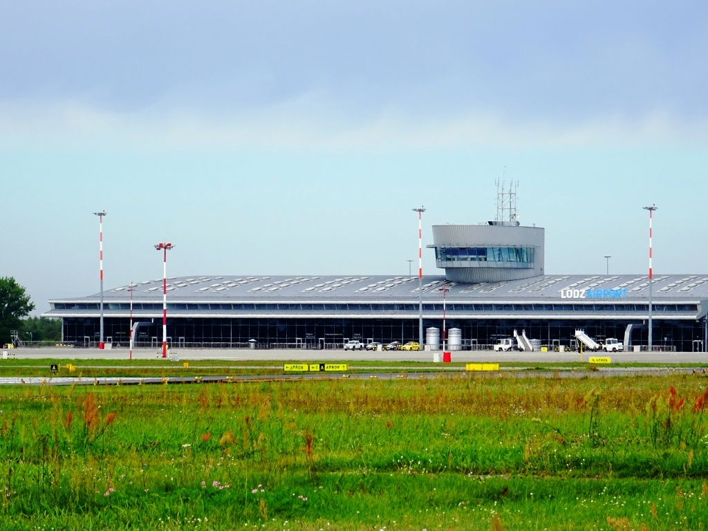 Port lotniczy Łódź im. Władysława Reymonta - Łódź