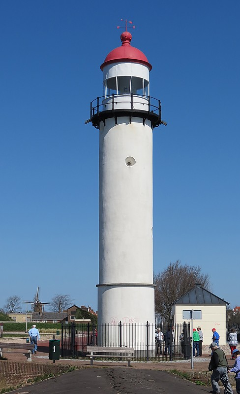 Hellevoetsluis Lighthouse - Hellevoetsluis