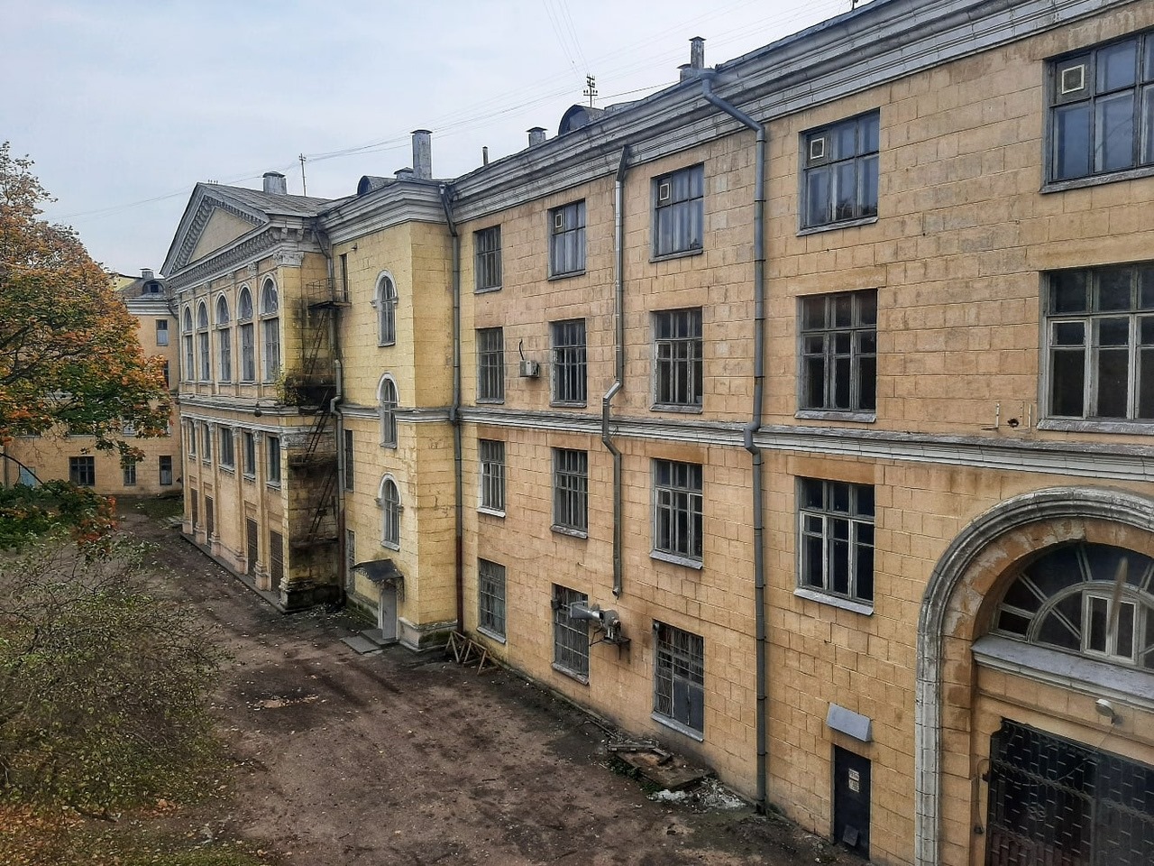 Main bulding of former Skochinski Mining Research Institute - Lyubertsy