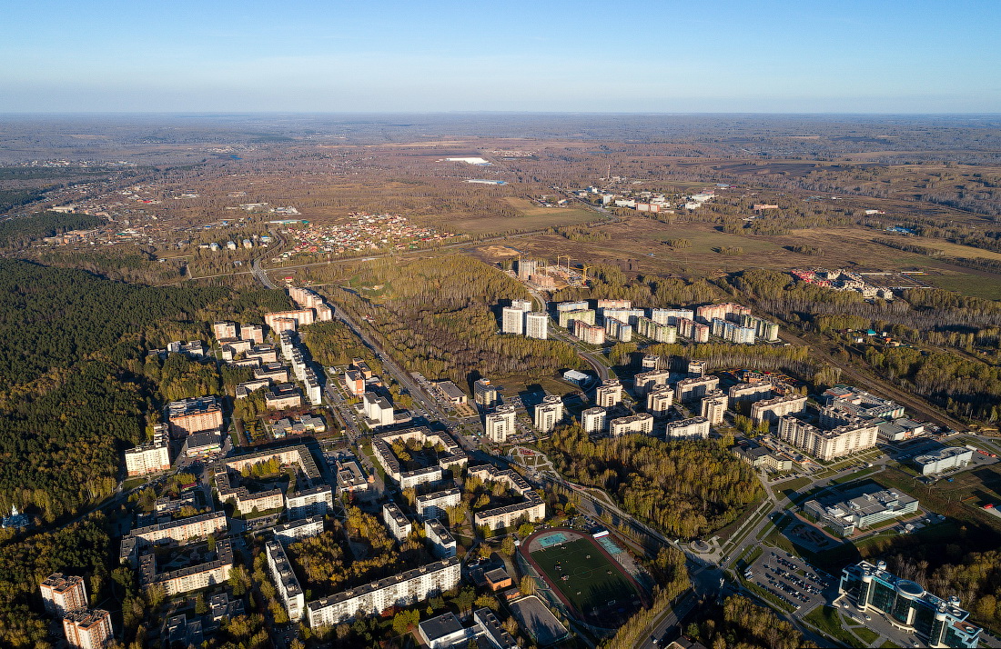 Koltsovo | town, district center