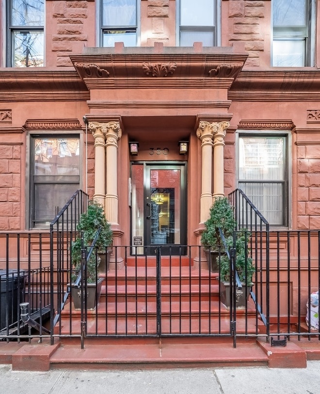 348-350 West 48th Street | apartment building