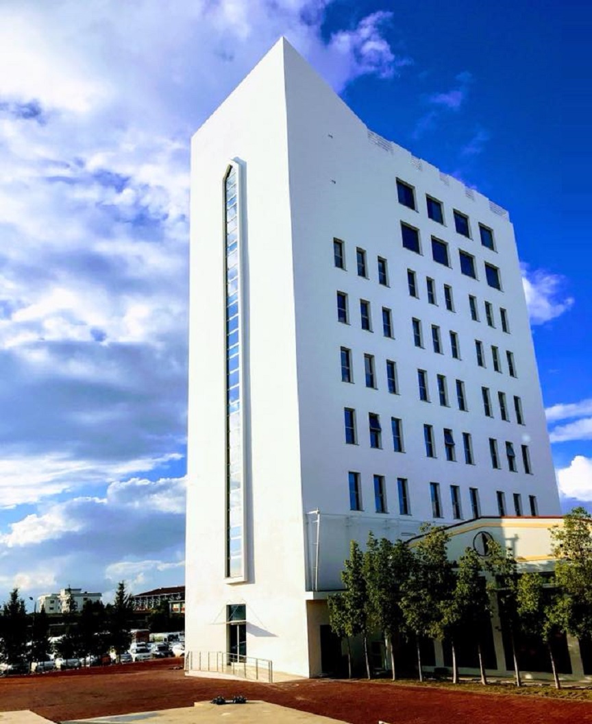YDÜ / Yakın Doğu Üniversitesi - Sağlık ve Kondisyon Merkezi - Lefkoşa ...
