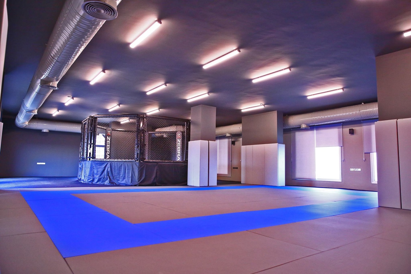 YDÜ / Yakın Doğu Üniversitesi - Sağlık ve Kondisyon Merkezi - Lefkoşa ...