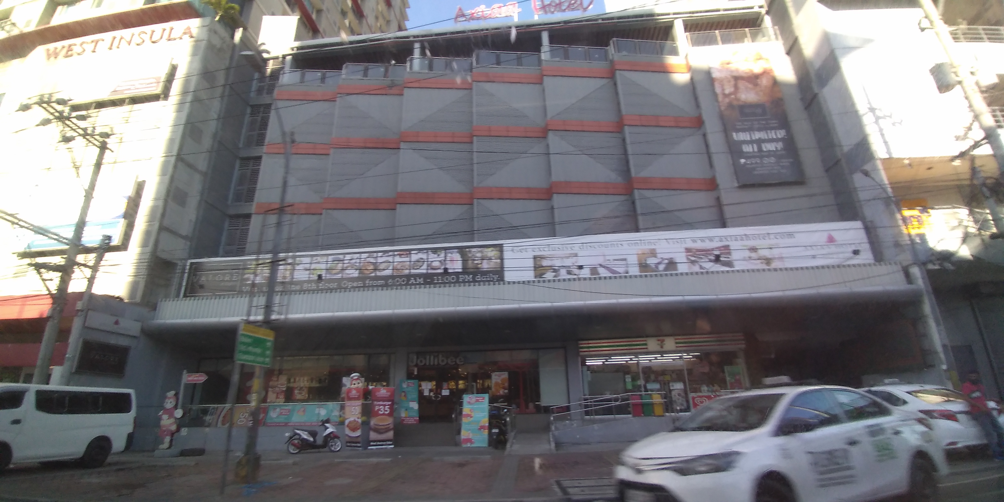 Axiaa Hotel - Quezon City