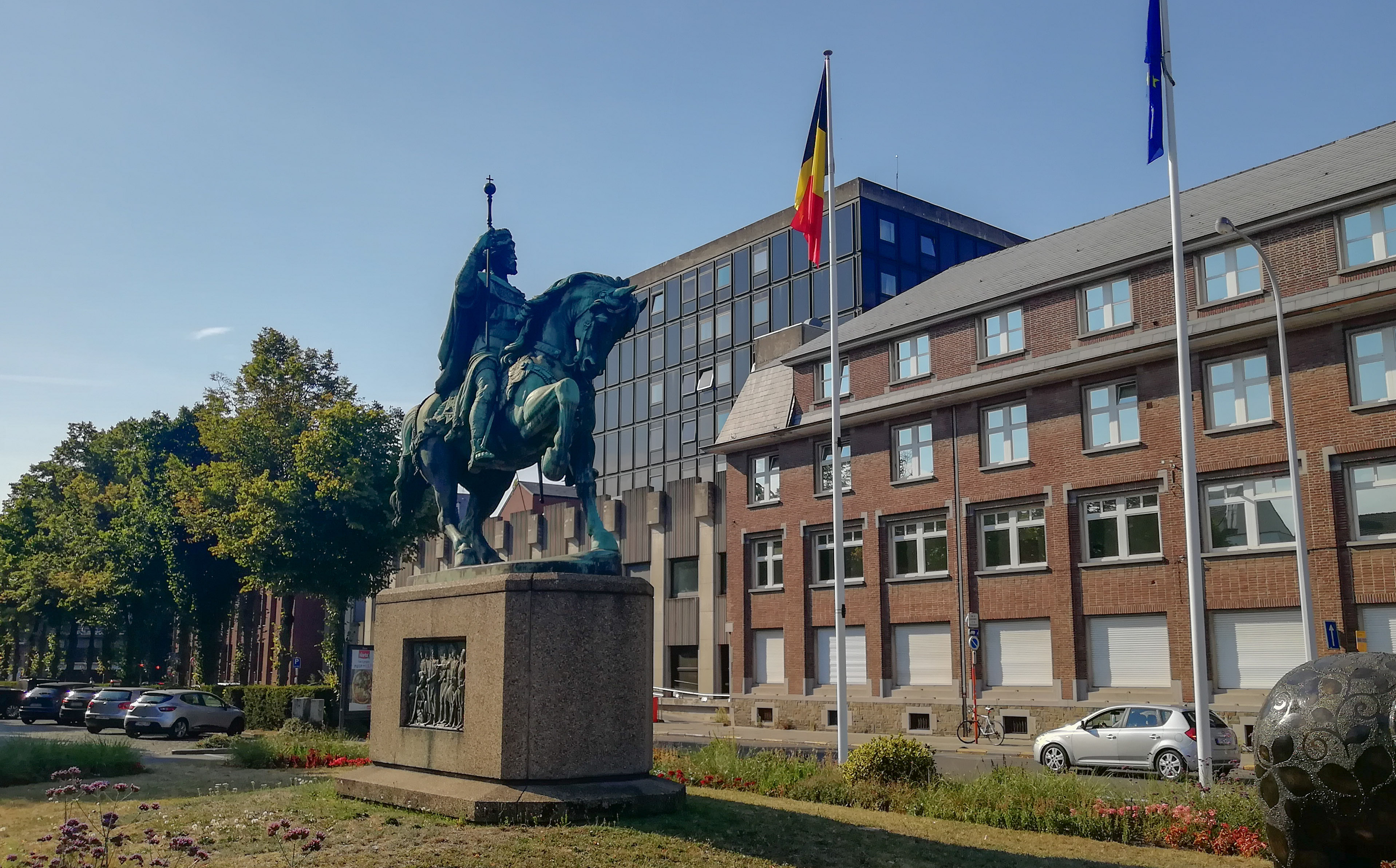 Standbeeld van Boudewijn van Konstantinopel - Bergen (gemeente)
