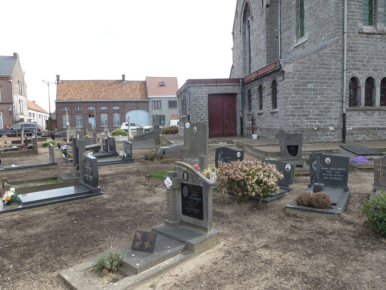 Begraafplaats Semmerzake - Semmerzake