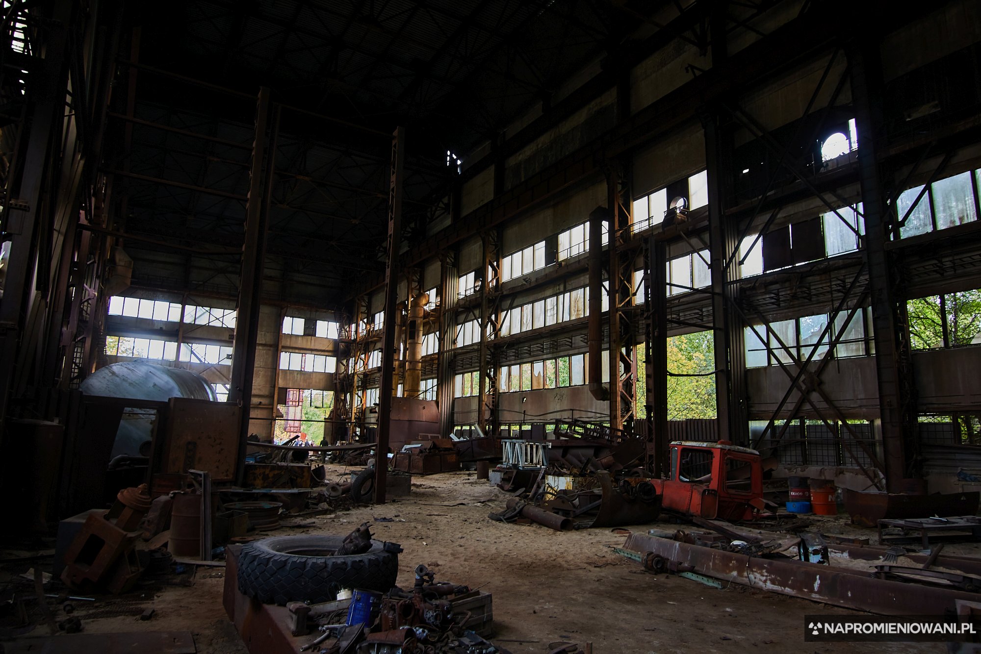 Reactor assembling building | abandoned / shut down