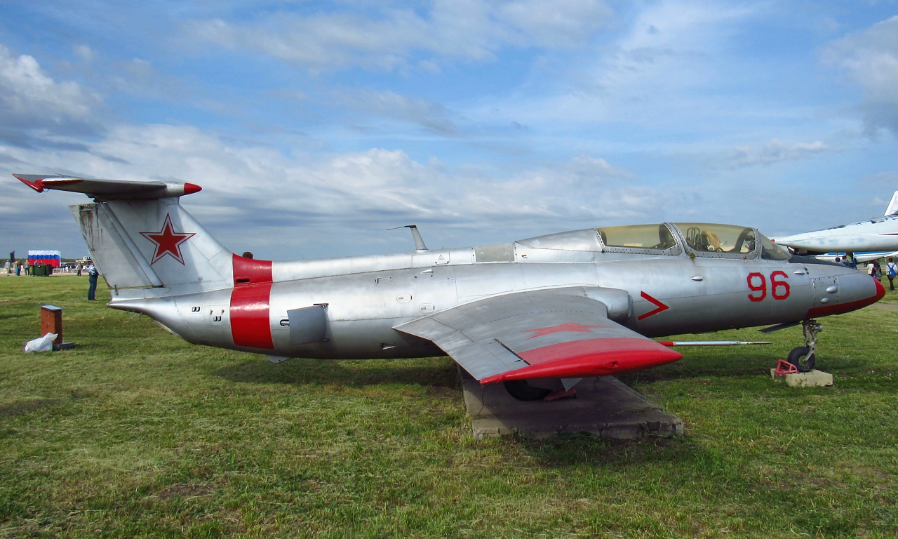 Aero L-29 Delfín - Tambov