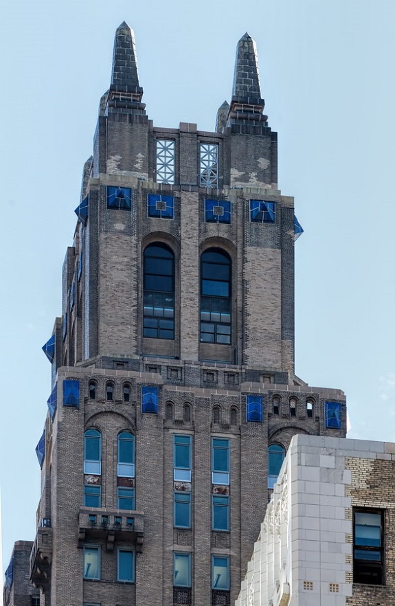 Lefcourt Colonial Building