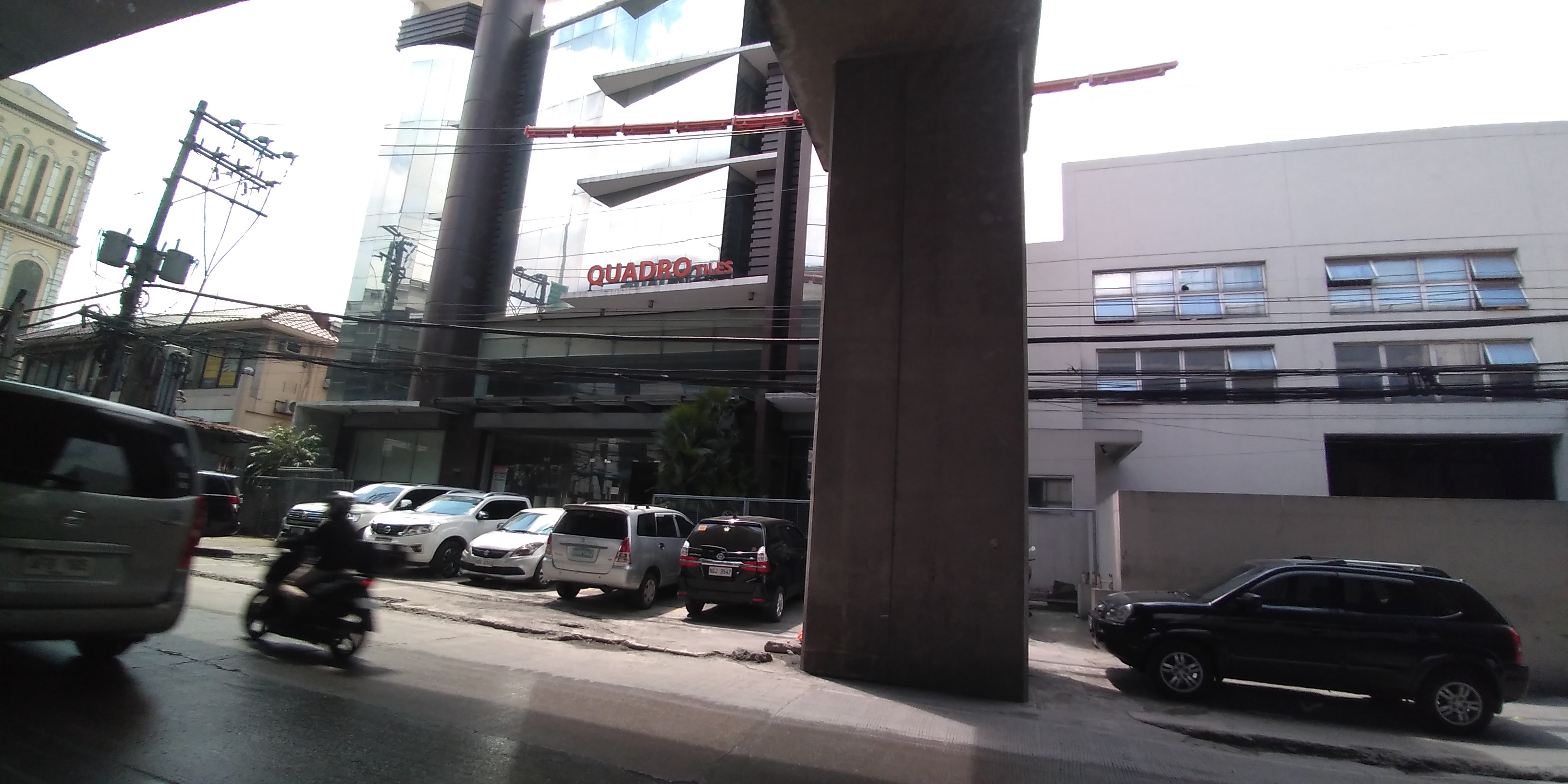 Quadro Tiles - Quezon City