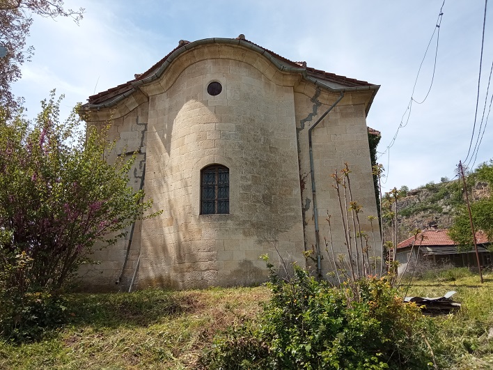 Peaingel Miikaeli kirik - Нисово