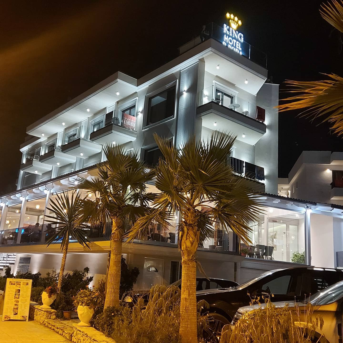 King Hotel - Ksamil | restaurant, bar