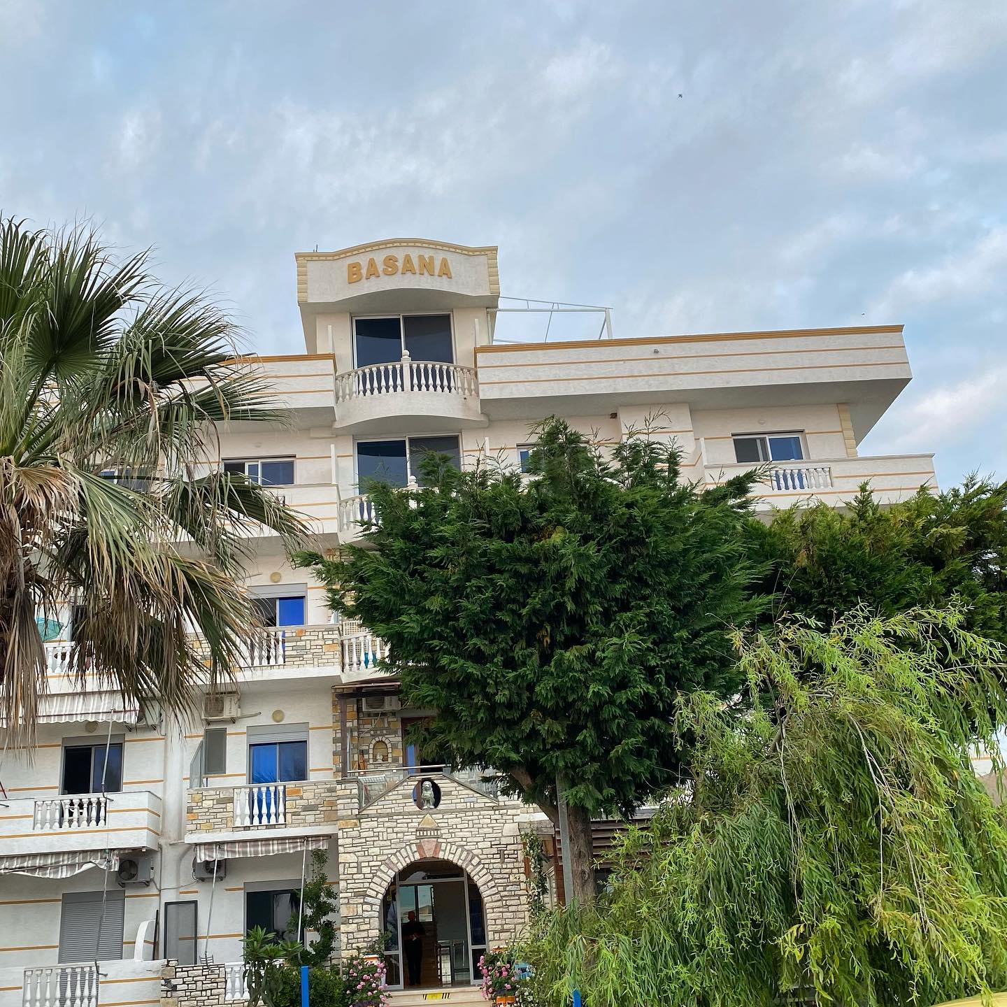 Hotel Basana - Spille