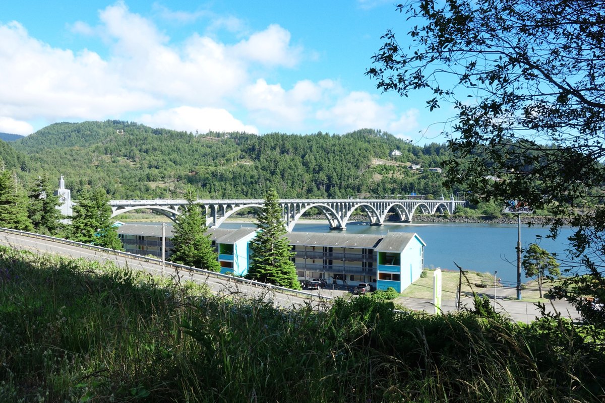 Isaac Lee Patterson Memorial Bridge