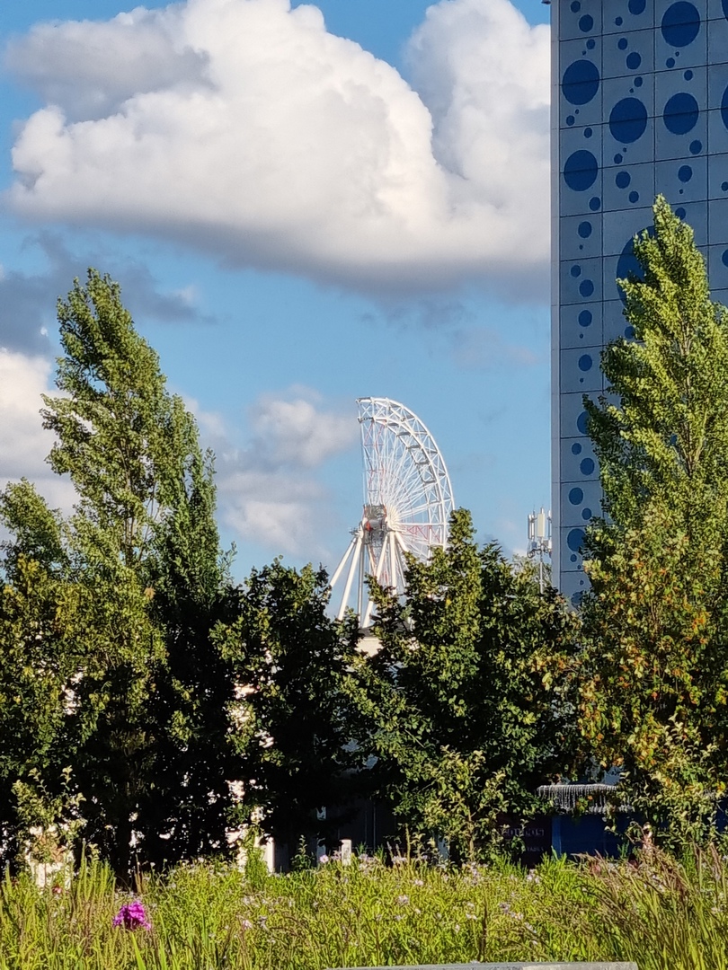 Sun of Moscow Ferris Wheel - Moscow