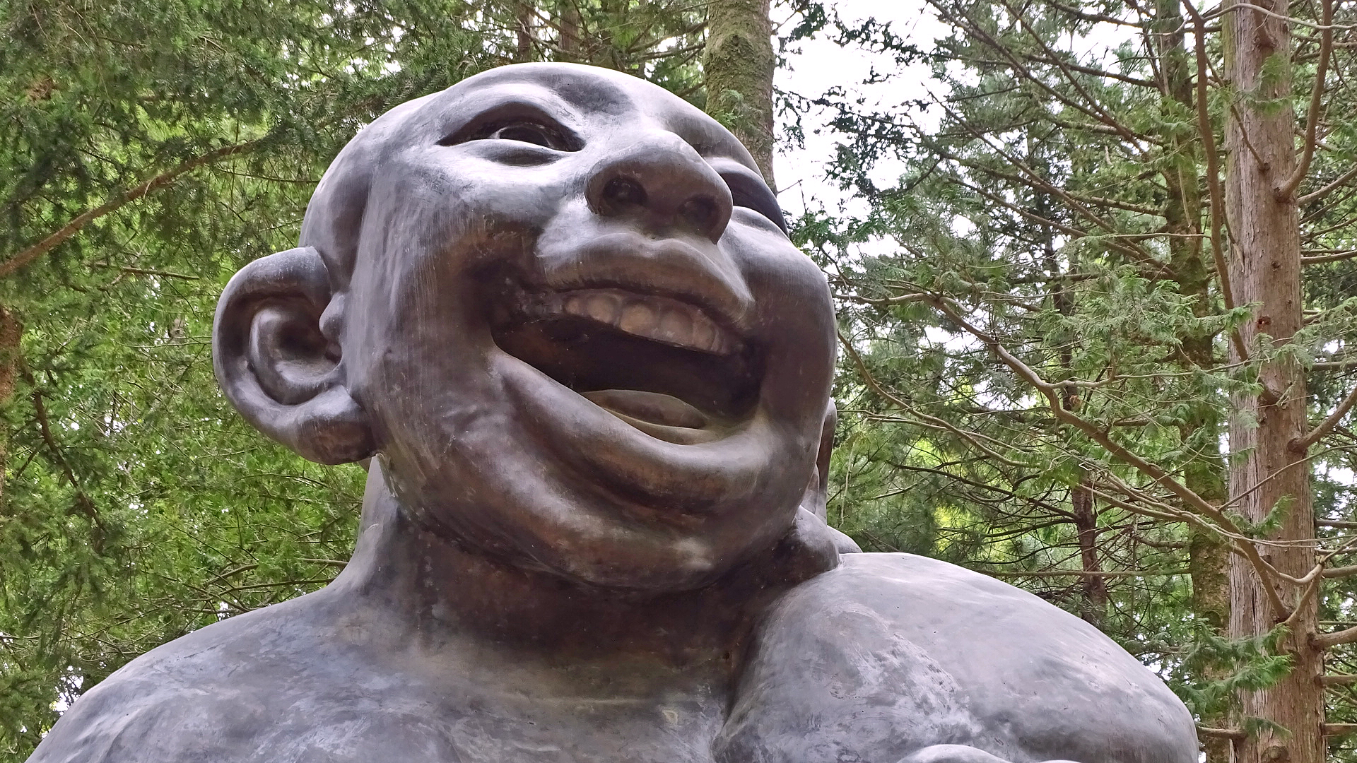 Nami Island Janggang & Hwangcha Statue