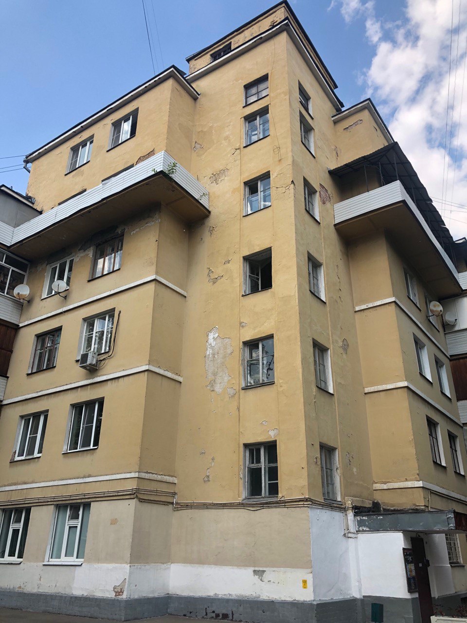 Khavsko-Shabolovsky residential block - Moscow