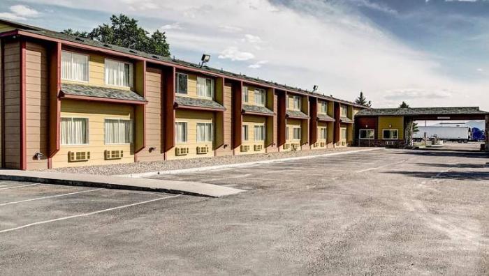 Rest Inn Suites Motel - Wells, Nevada