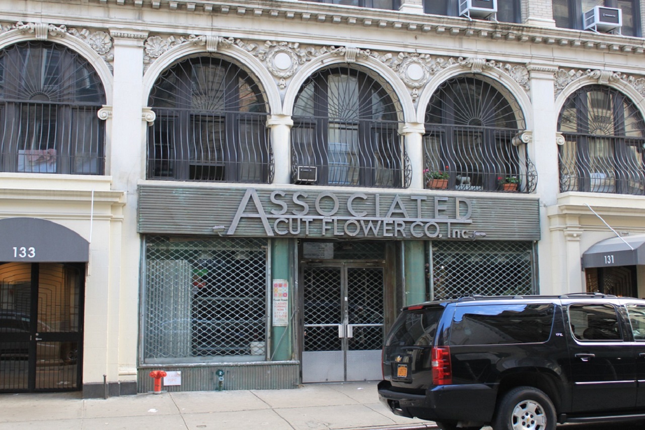 131-133 West 28th Street | apartment building