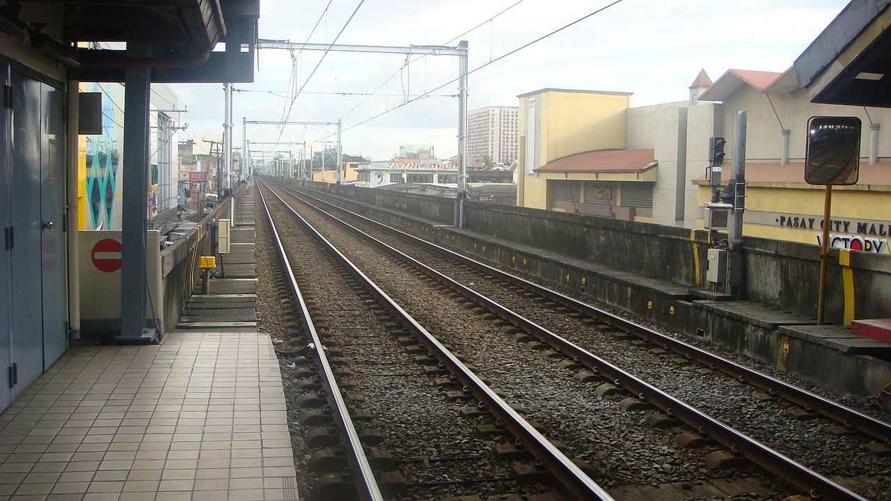 LRT-1 - Libertad Station - Pasay