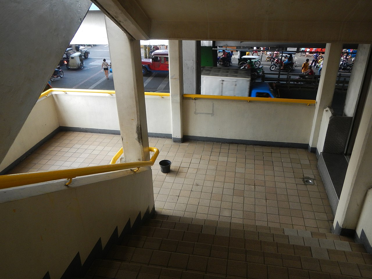 LRT-1 - Libertad Station - Pasay