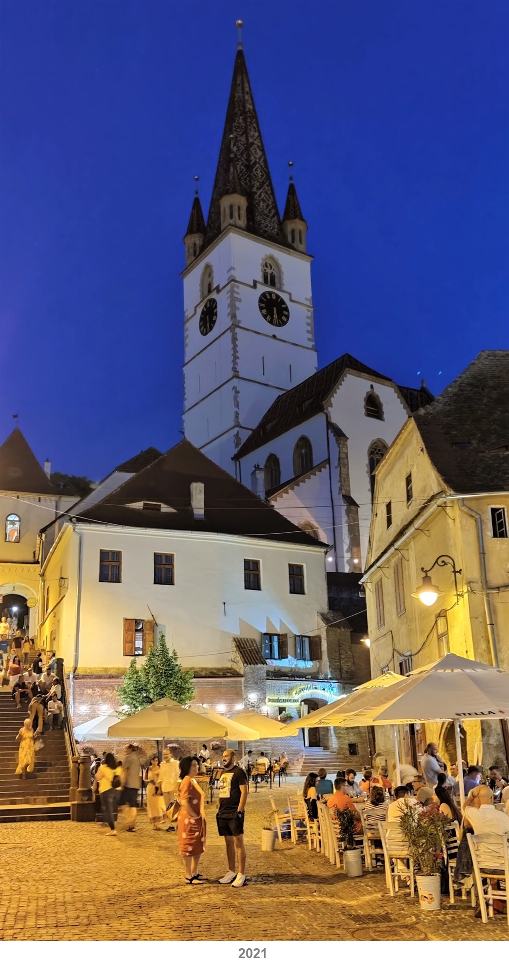 Casa Calfelor - Restaurantul Butoiul De Aur