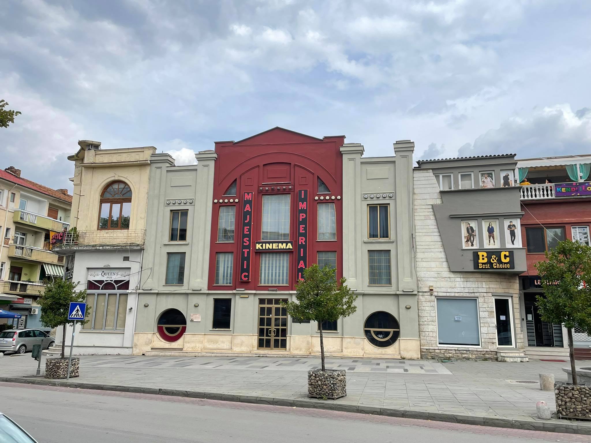 Kinema Majestik - Korçë