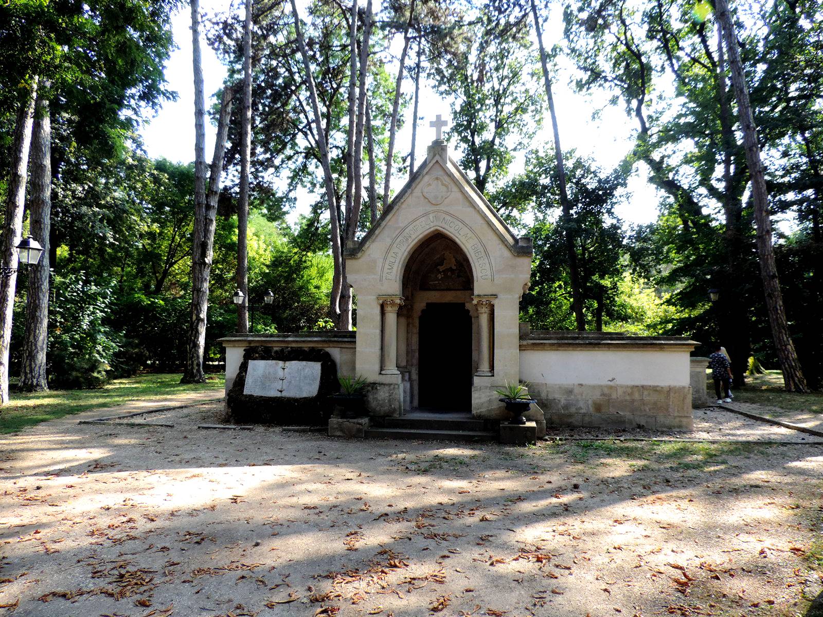 Cavoul familiei Bibescu (1870) - Mogoşoaia
