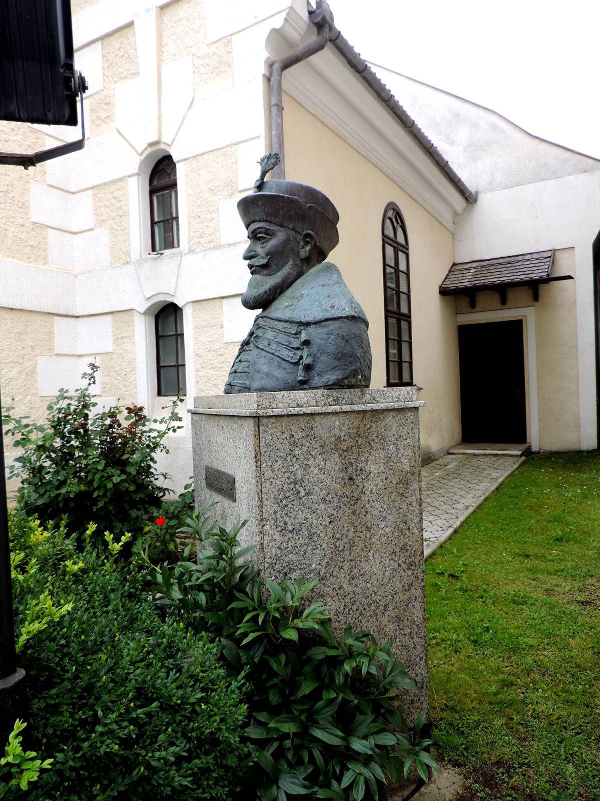 Bethlen Gábor's monument - Gheorgheni